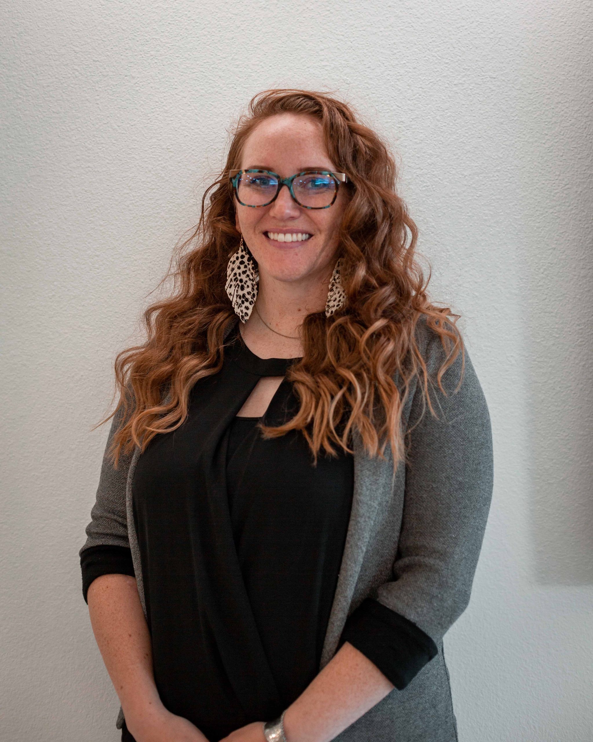 The Friendly Faces of our Advising Staff – COB Newsletter